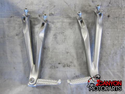 07-08 Yamaha R1 Passenger Rearsets | Canyon Moto Parts